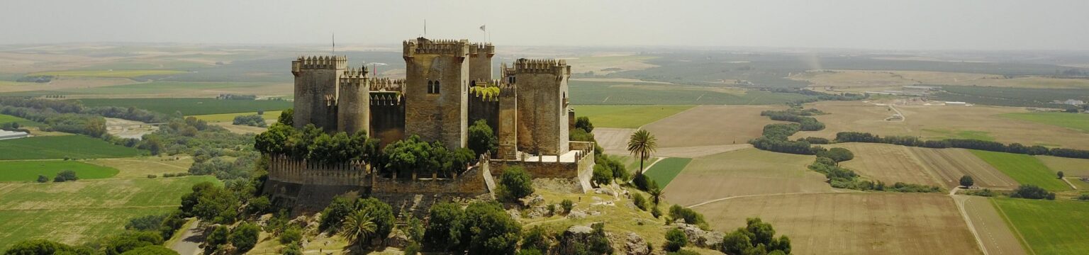 Castelli, Castello – Sobre Nomes